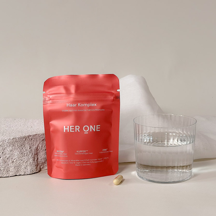 HER ONE 15in1 Haar Komplex » buy online | NICHE BEAUTY